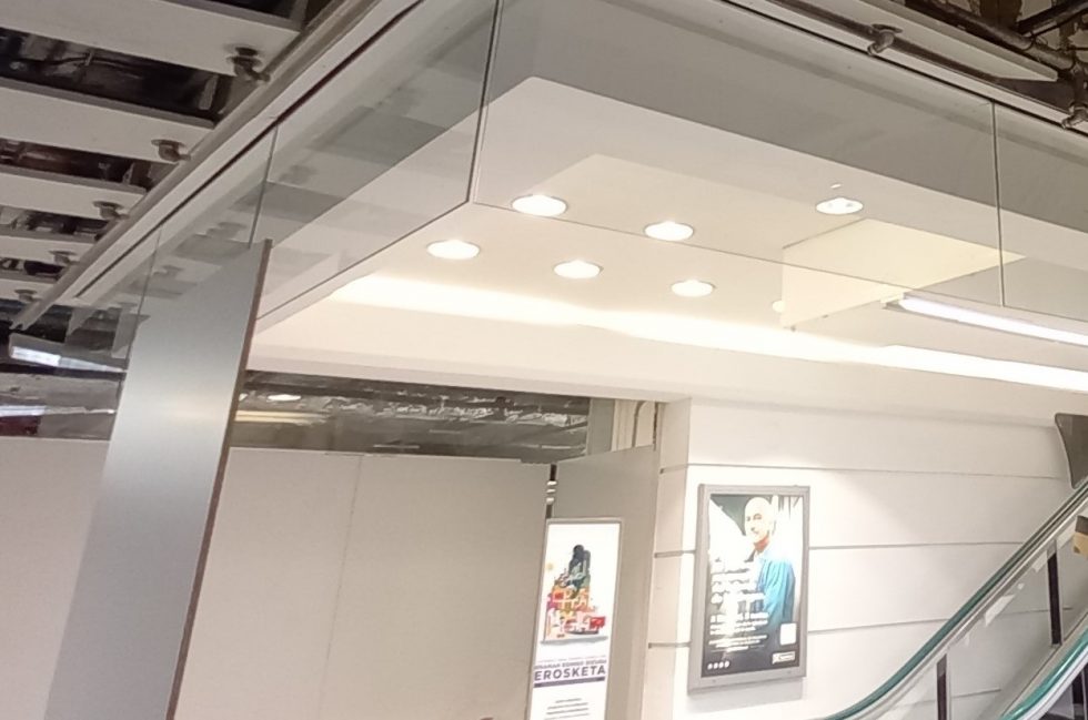 ¿Conocías las barreras fijas de vidrio para el control de humo? | SCI